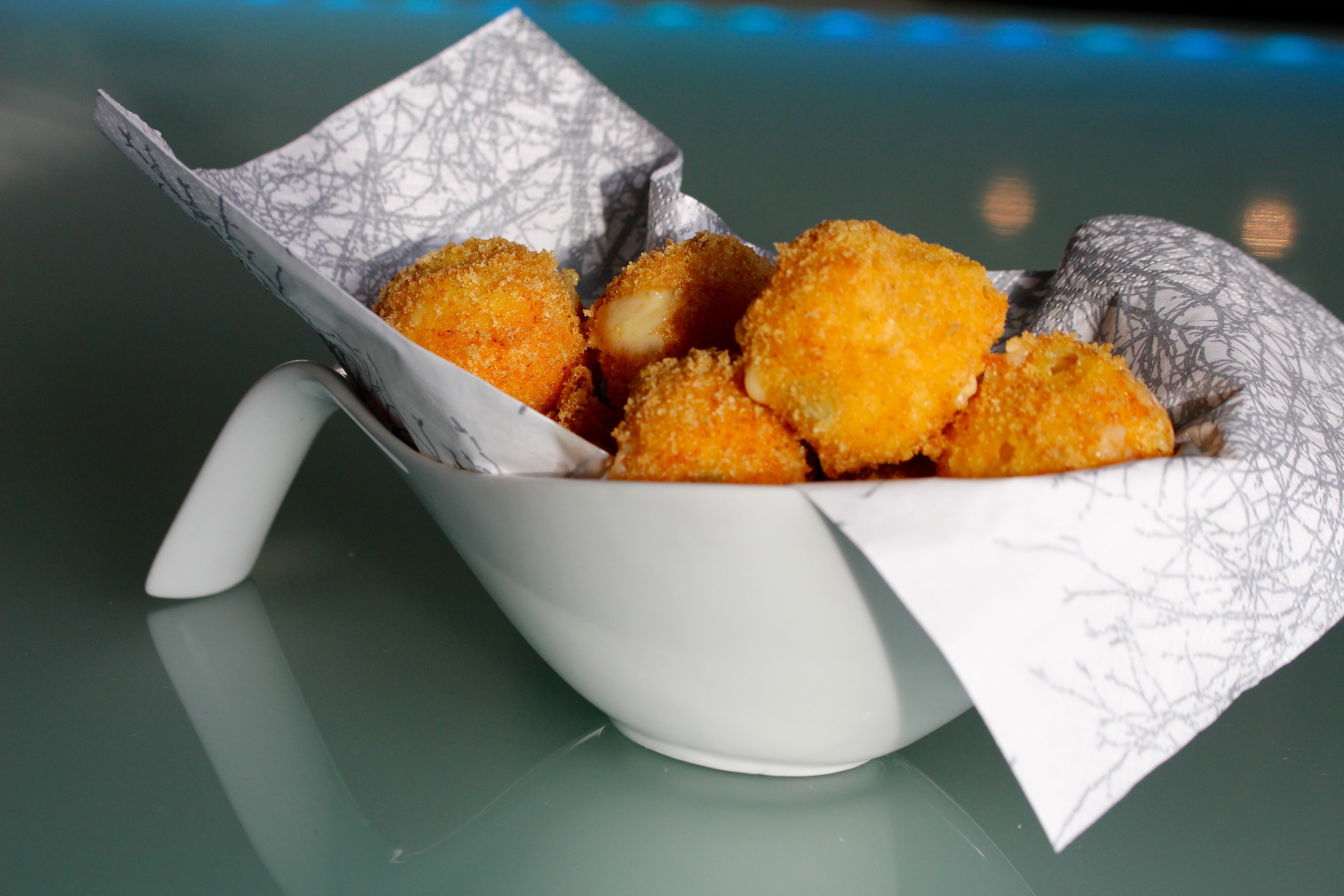 Chili cheese balls - breakfast for champions